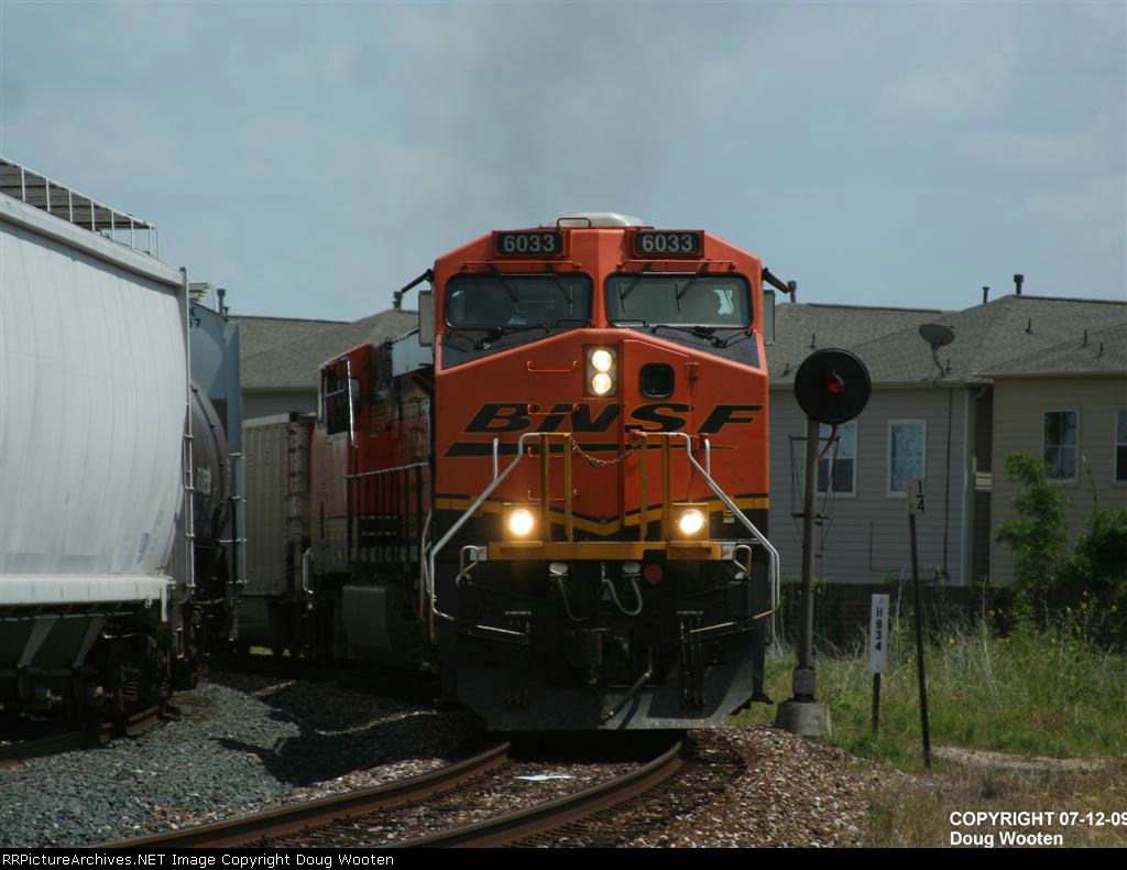 BNSF 6033